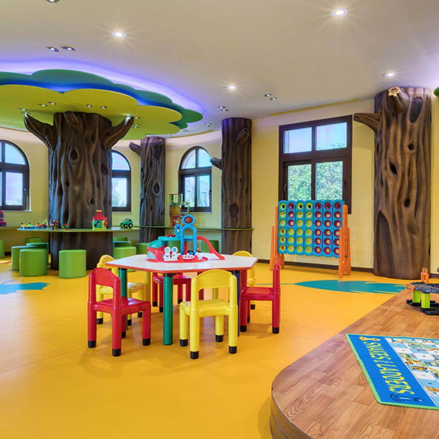 Parklane Kids Club | Luxury Hotel with Kids Club | Scott Dunn UK