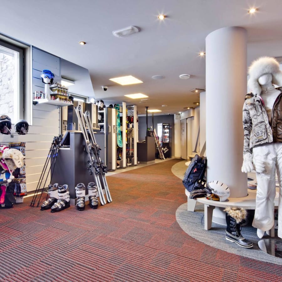 Altapura, Val Thorens | Luxury Ski in France | Scott Dunn